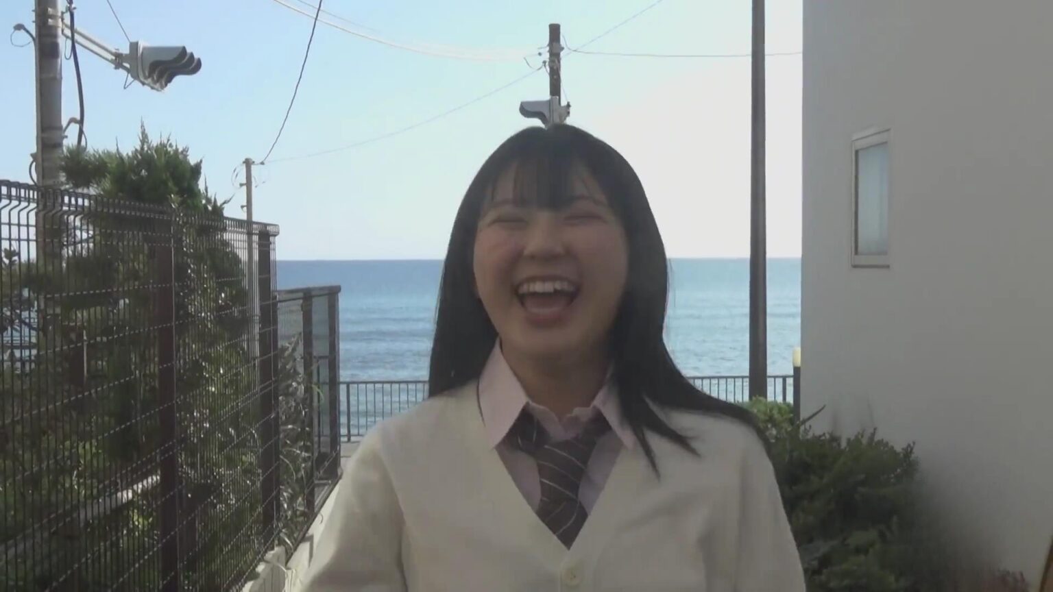 矢野ななか 18歳の魅力溢れる水着グラビアで新境地を開拓 | 水着グラビア