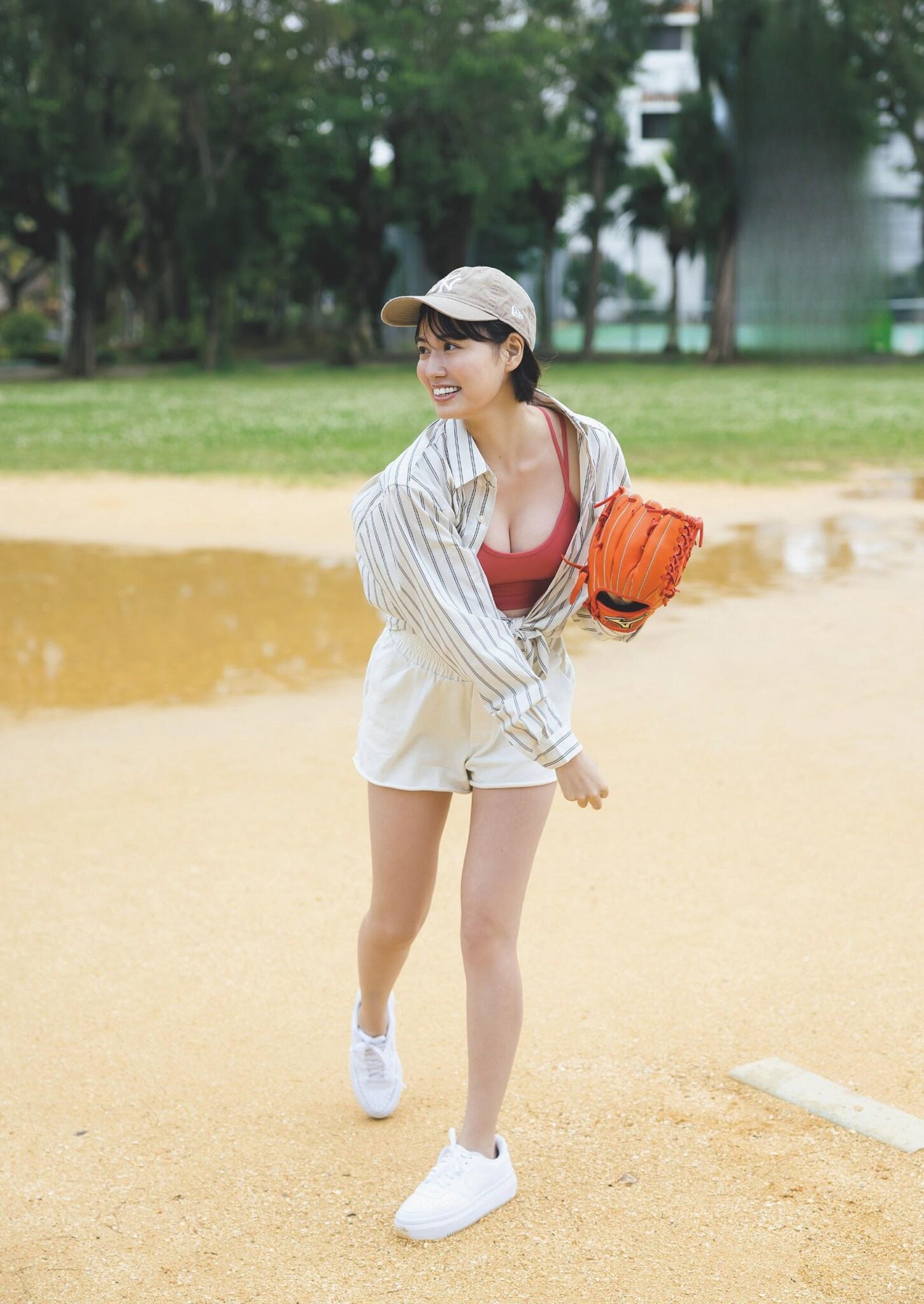 新谷あやか 人気インフルエンサーとしての魅力を博多弁と水着グラビアでアピール！ | 水着グラビア