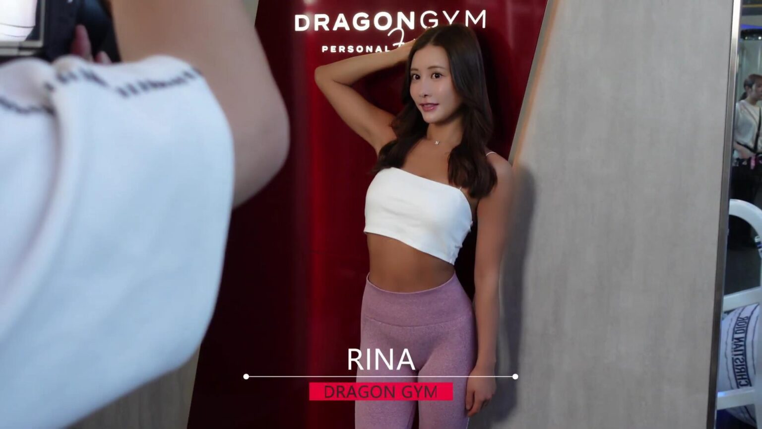 「DRAGON GYM」の人気メンバー4人がグラビアに挑戦！ | 水着グラビア